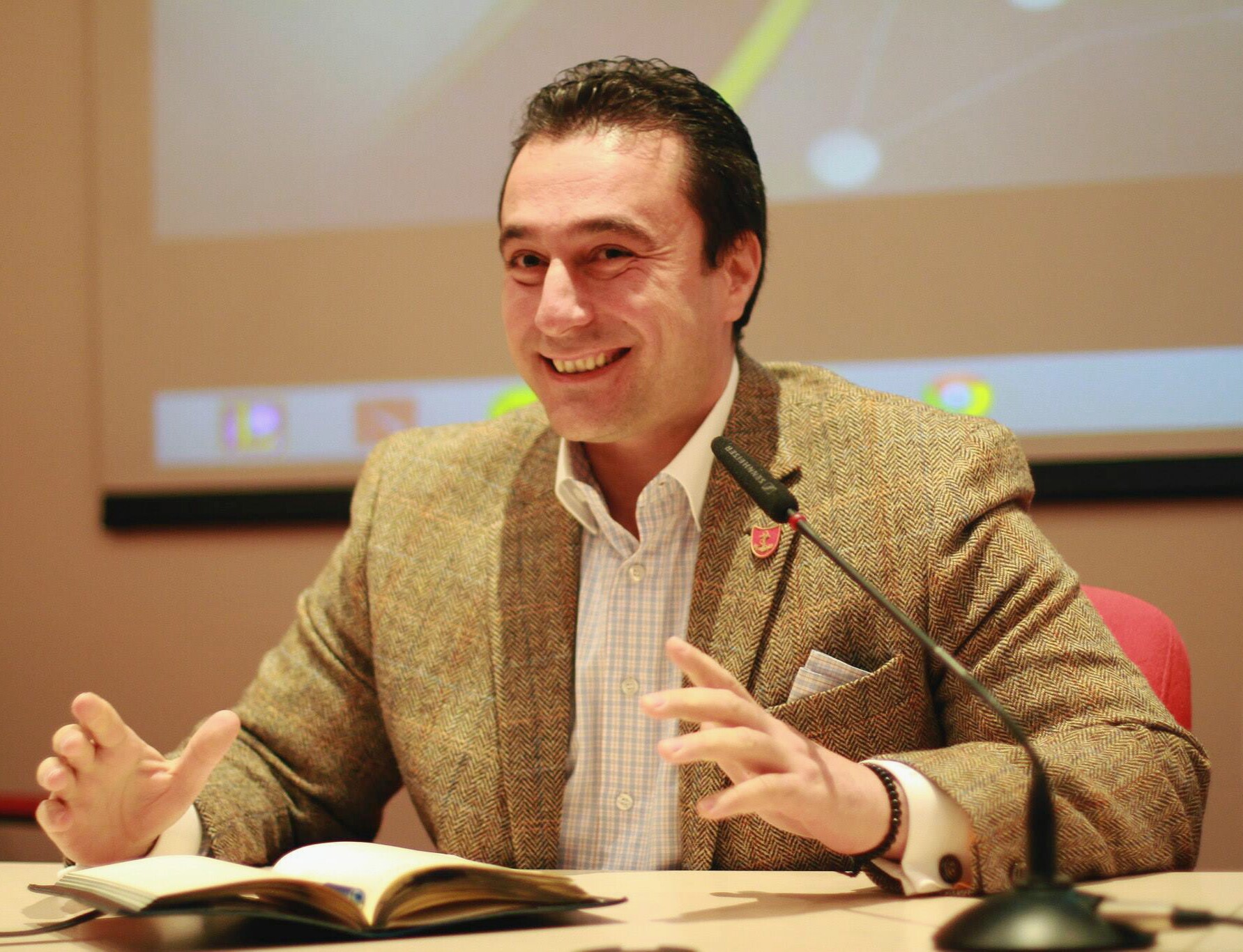 Hakkımda – About – Burçak Ünsal